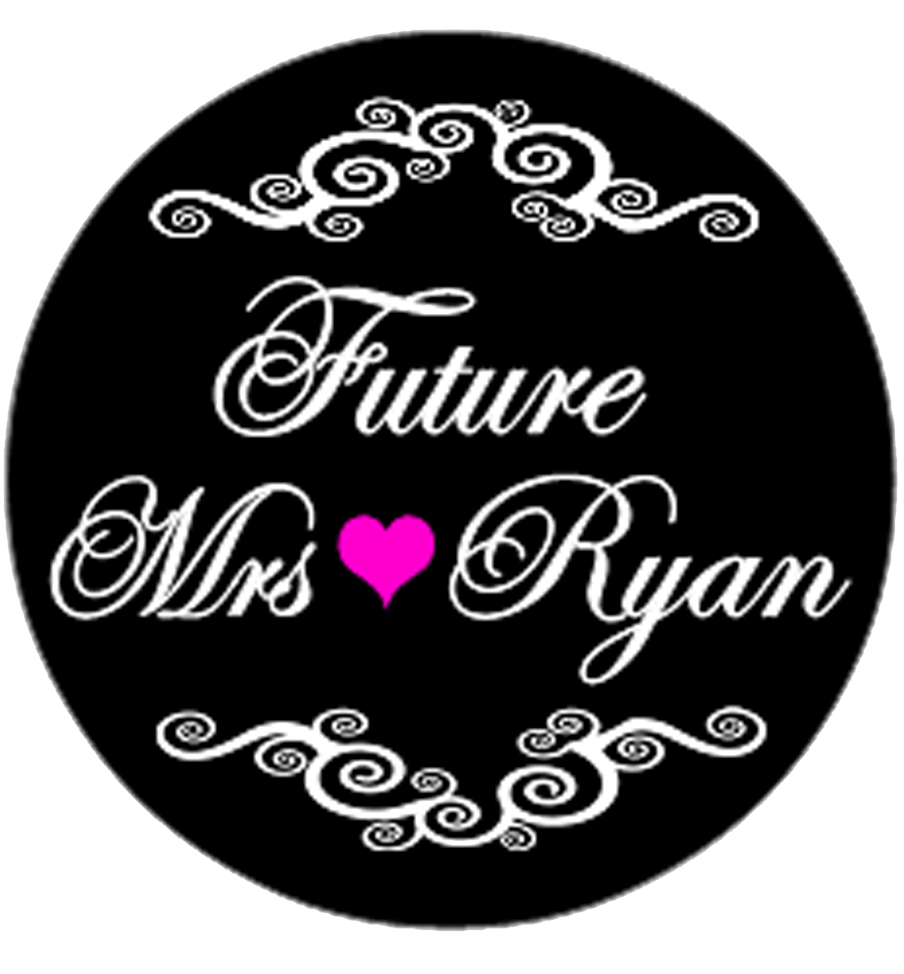 Future Mrs Hen Party Personalised Badge Black